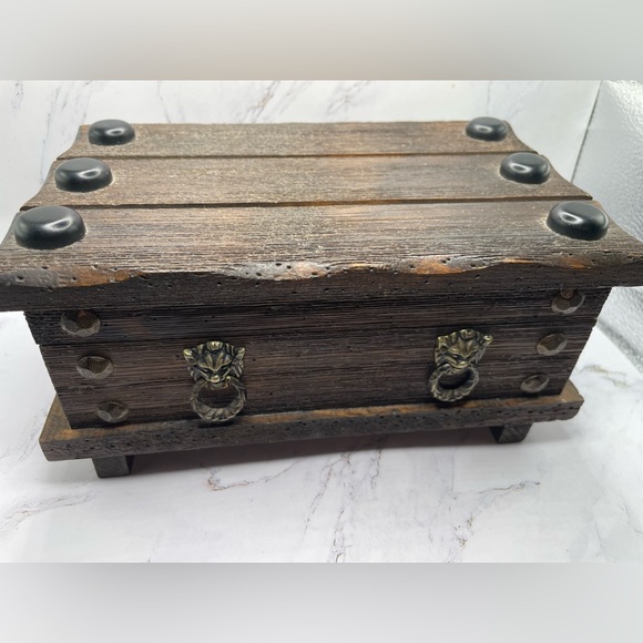 Storage & Organization | Vintage Rustic Jewelry Music Box By Toyo Made ...